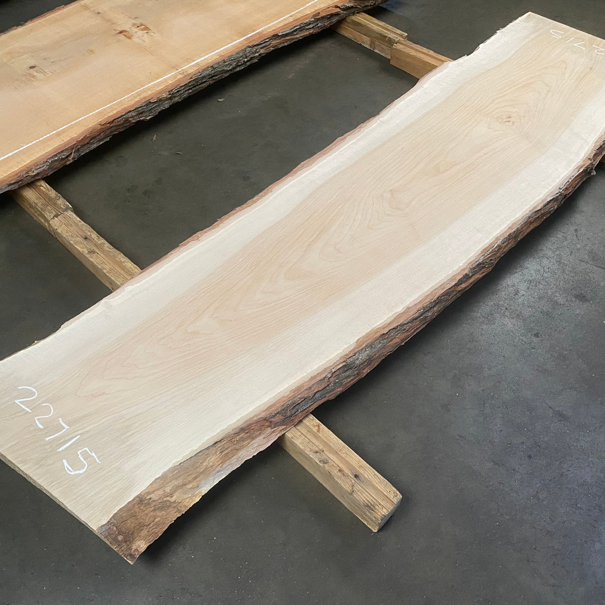 Maple 22715 (81'' x 19"-21" x 2'') – Collector's Specialty Woods